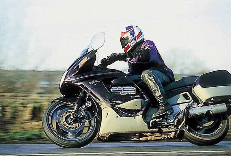 HONDA ST1100 PAN EUROPEAN (1989 - 2001) Review
