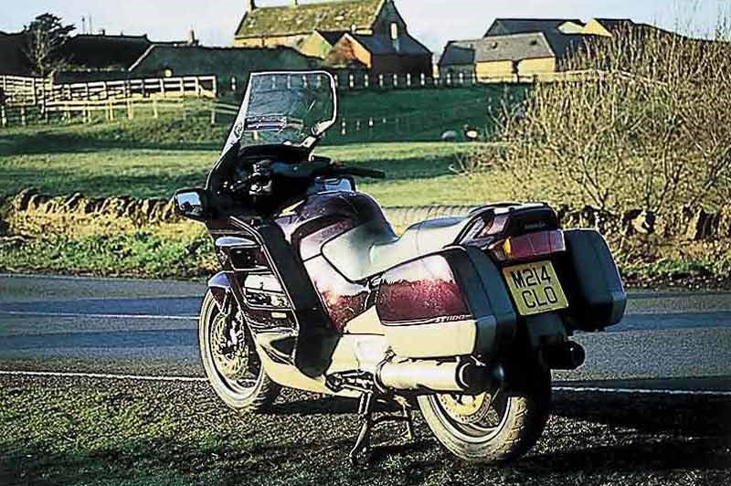 HONDA ST1100 PAN EUROPEAN (1989 - 2001) Review