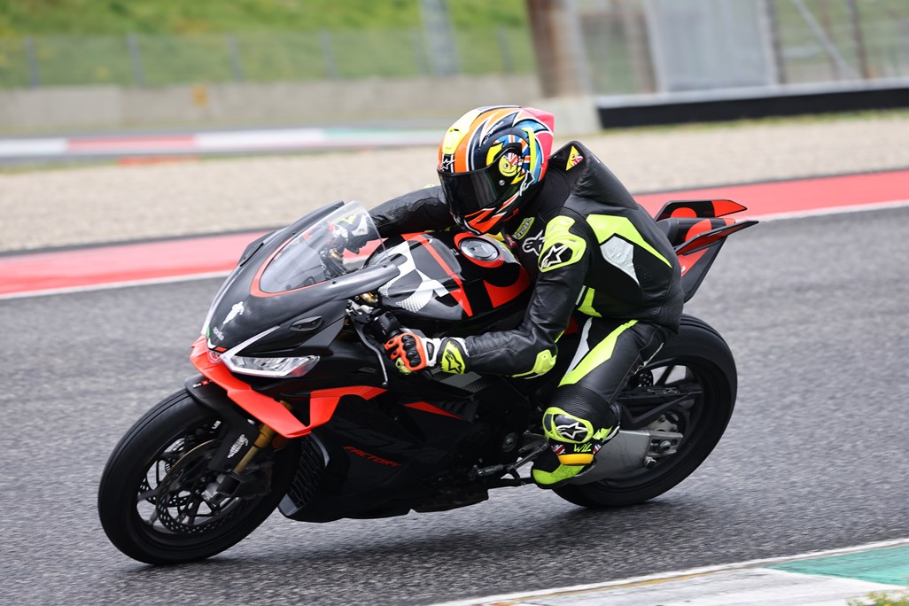 2025-on Aprilia RSV4 Factory 1100 review: Full specification
