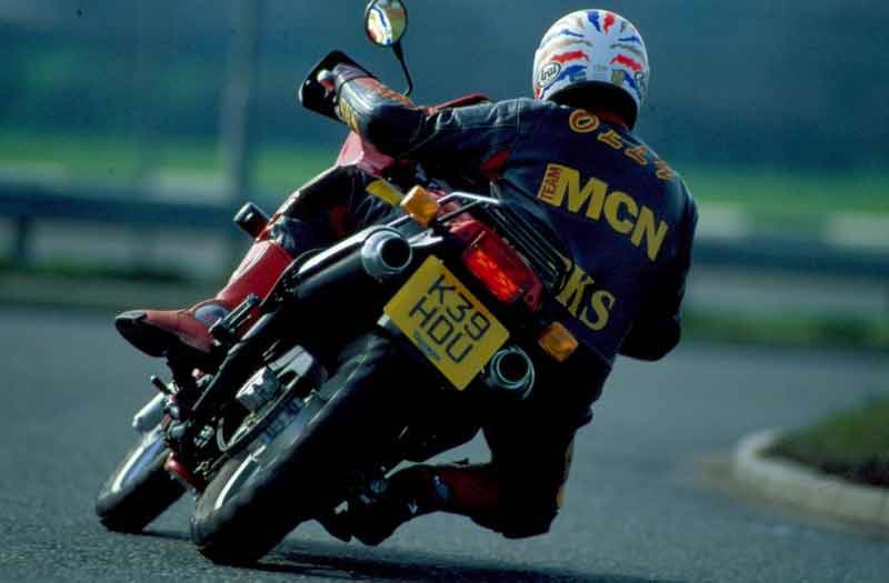 TRIUMPH TIGER 900 (1993-1998) Review | Specs & Prices