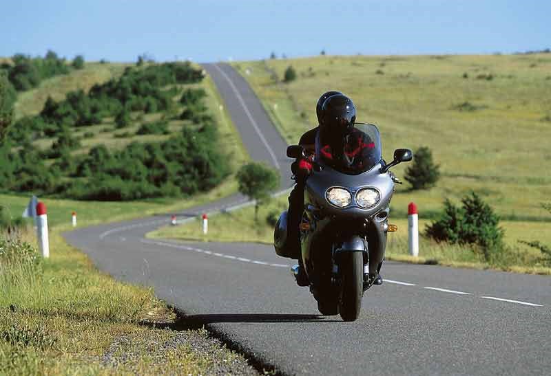TRIUMPH TROPHY 1200 (1991-2004) Review, Specs & Prices