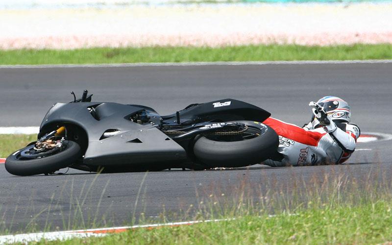Video exclusive: Toseland's first MotoGP crash