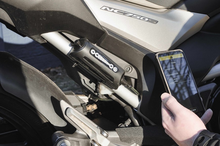 How a Scottoiler can improve your biking life