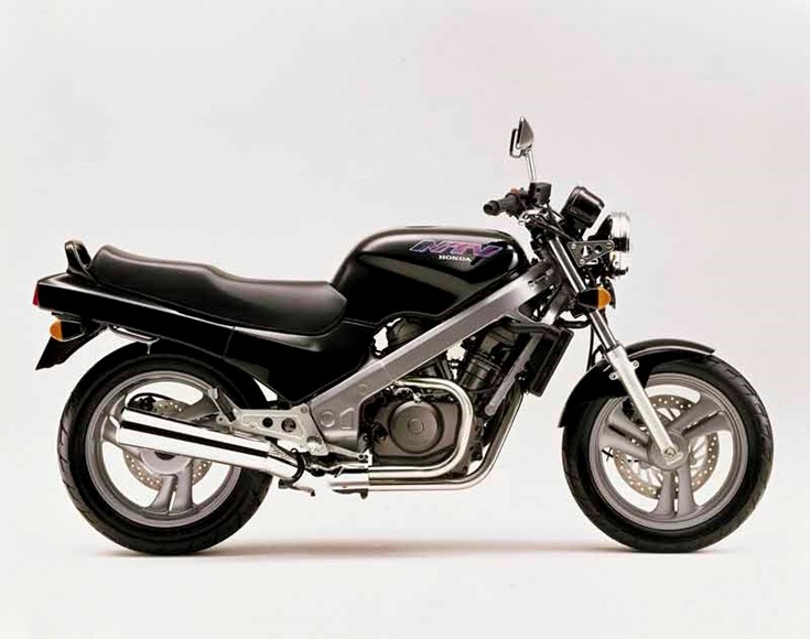 Honda Deauville 650 (1988-1997) Review | Speed, Specs & Prices