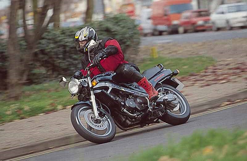 Honda Deauville 650 (1988-1997) Review | Speed, Specs & Prices