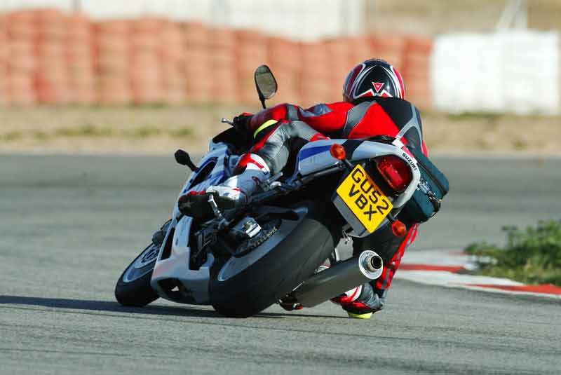 SUZUKI GSX-R600 (2001-2003) Review | Specs & Prices