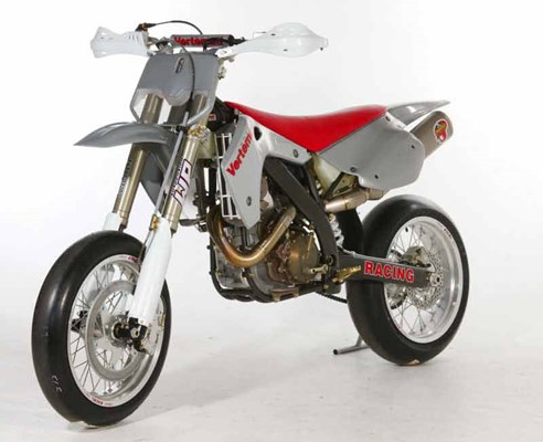 VERTEMATI SUPERMOTO (2002-2004) Review, Specs & Prices