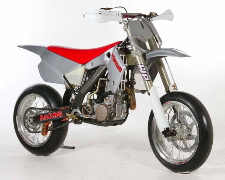 VERTEMATI SUPERMOTO (2002-2004) Review, Specs & Prices