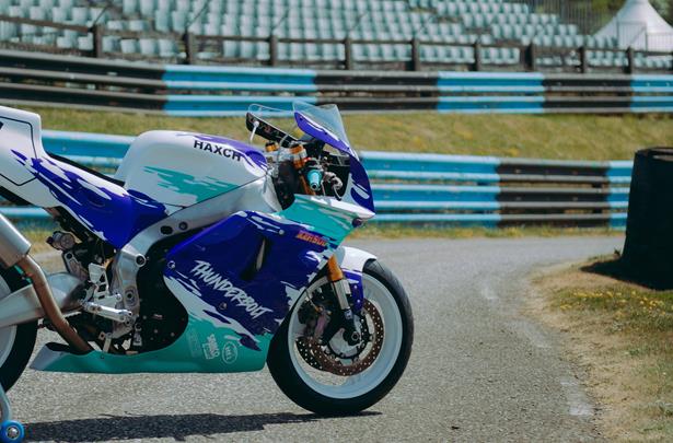 Yamaha XSR900 special build pays tribute to 1990s superbikes