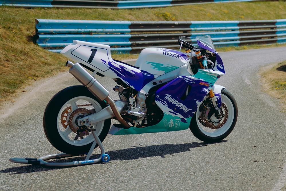Yamaha XSR900 special build pays tribute to 1990s superbikes