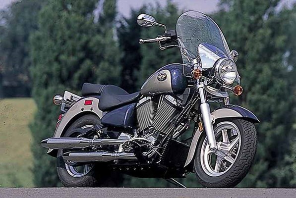 VICTORY V92C CRUISER (1999-2003) Review, Specs & Prices