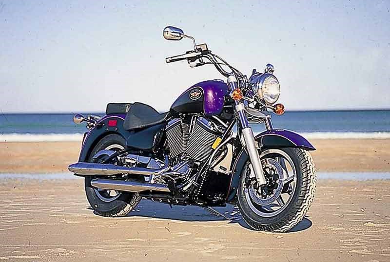 VICTORY V92C CRUISER (1999-2003) Review, Specs & Prices