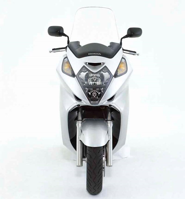 HONDA SILVER WING 600 (2001-on) Review, Specs & Prices