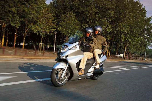 HONDA SILVER WING 600 (2001-on) Review, Specs & Prices