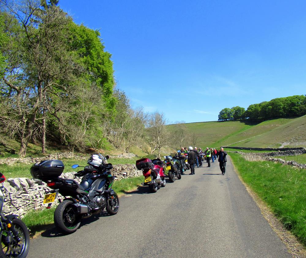 Buxton bike club raises thousands for Cancer Research