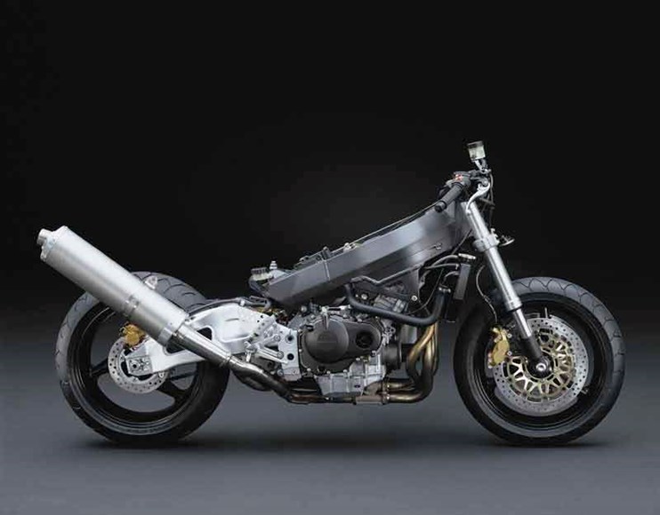 HONDA CBR900RR FIREBLADE (2002-2003) Motorcycle Review