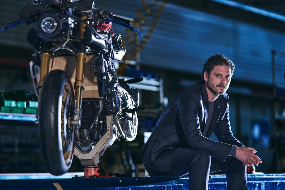 MV Agusta Superveloce 1000 Ago honours Giacomo Agostini