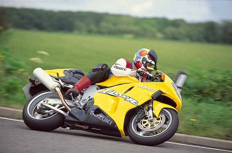 SUZUKI TL1000R (1998-2004) Review | Speed, Specs & Prices