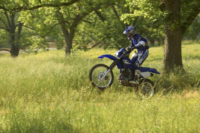 YAMAHA TT250R (2004-2005) Review | Speed, Specs & Prices