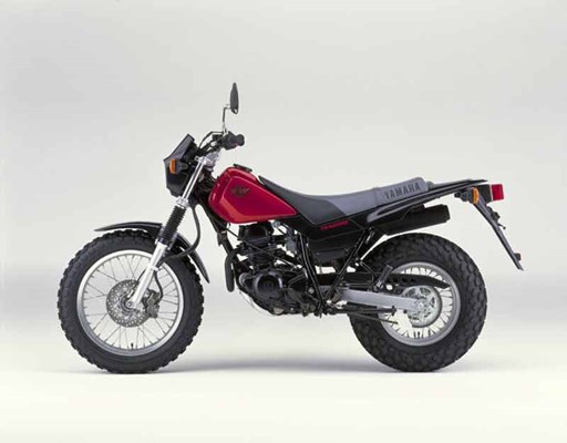 YAMAHA TW125 (1999-2004) Review | Speed, Specs & Prices
