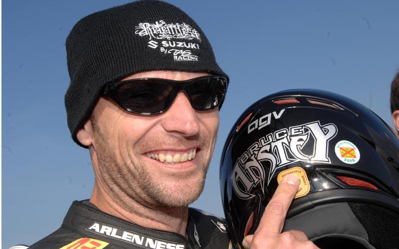 Isle of Man TT: Sick Bruce Anstey Junior Supersport victory and race ...