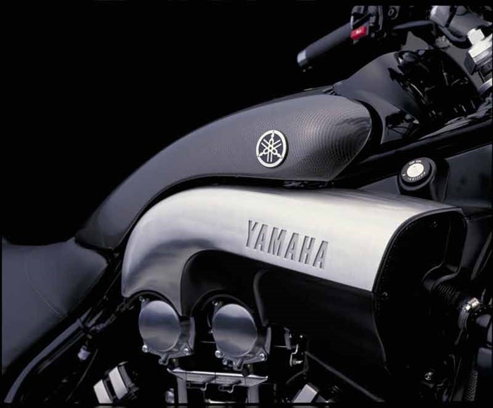 YAMAHA V-MAX (1991-2004) Review | Speed, Specs & Prices