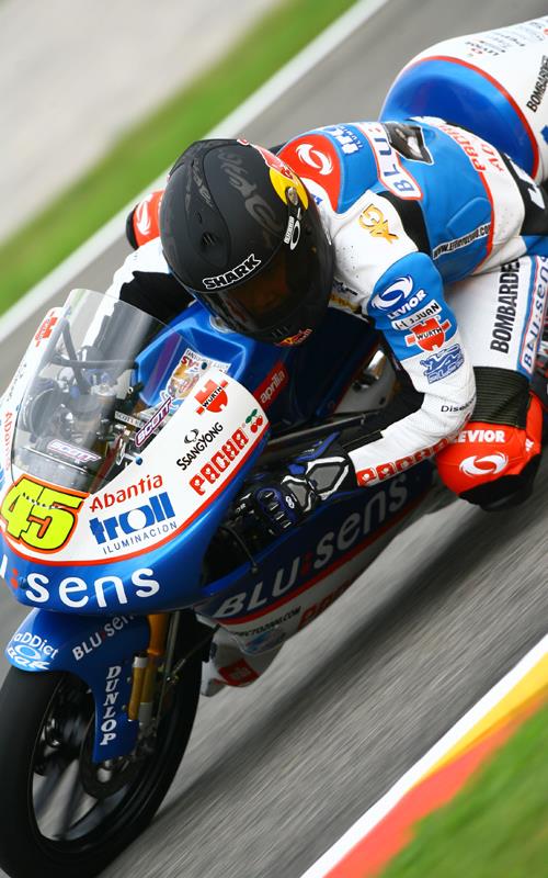 Scott Redding makes flying start in Catalunya