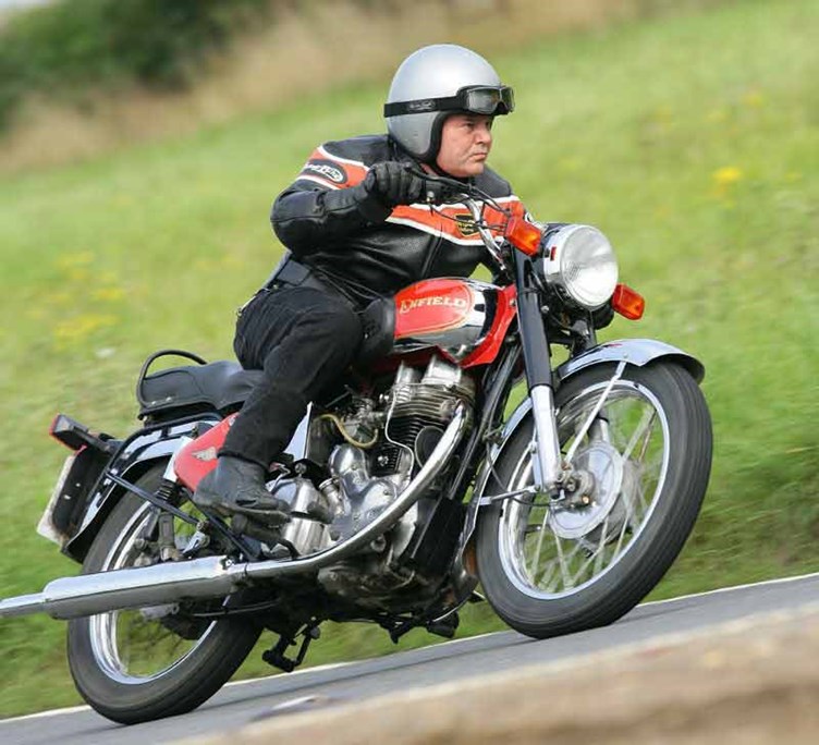 Royal Enfield Bullet 350 (1987-2006) Review, Specs & Prices