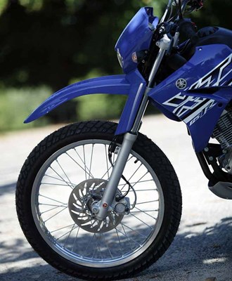 Yamaha XT 125 R (2005-2012) Review | Speed, Specs & Prices
