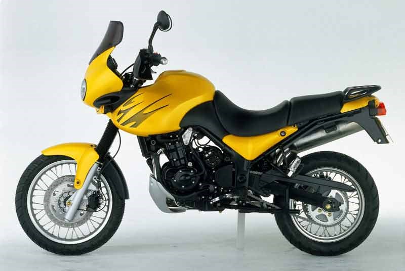 TRIUMPH TIGER 955I (2001-2006) Review, Specs & Prices