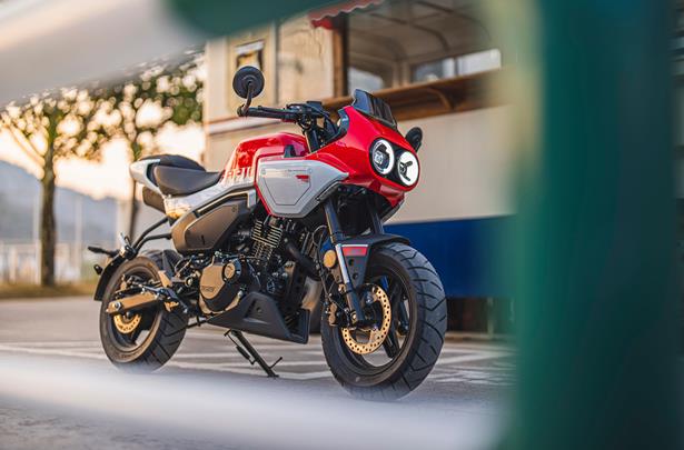 CFMoto brings 80s urban styling with the XO Papio Racer