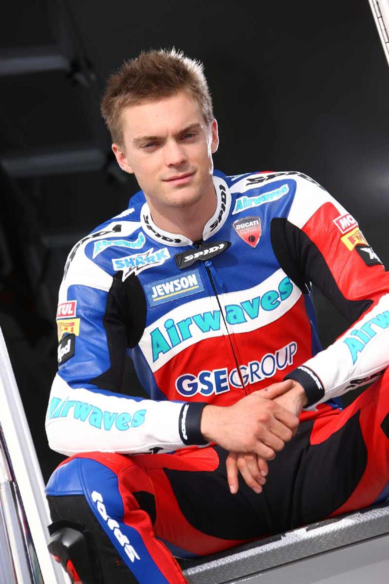 Have lunch with Leon Camier at Knockhill BSB