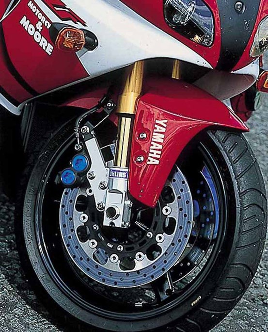YAMAHA R7 (1999-2000) Review | Speed, Specs & Prices