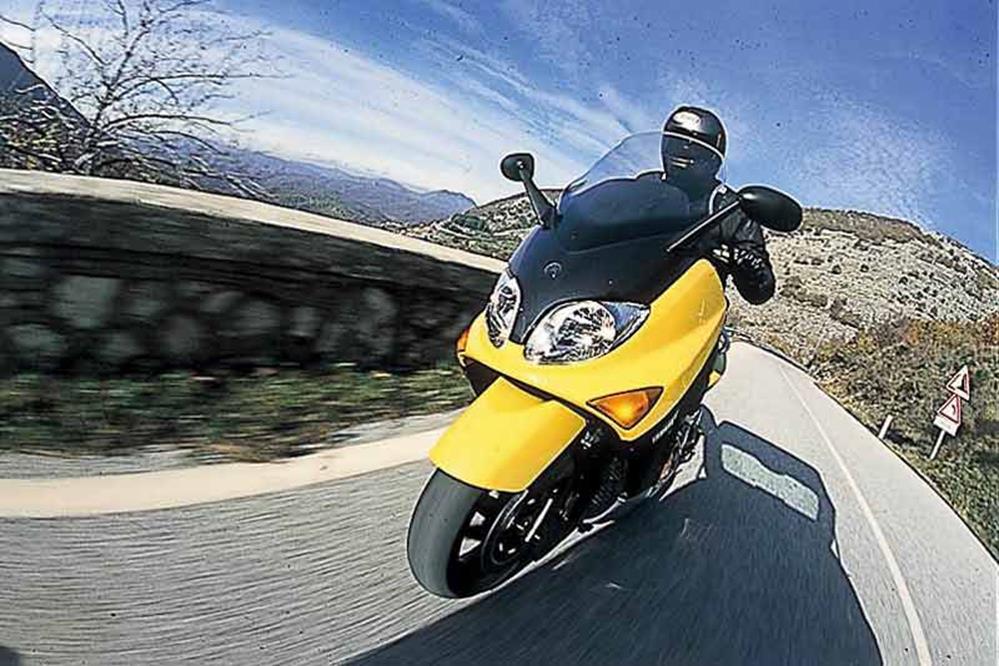 YAMAHA TMAX 500 (2001-2011) Review | Specs & Prices