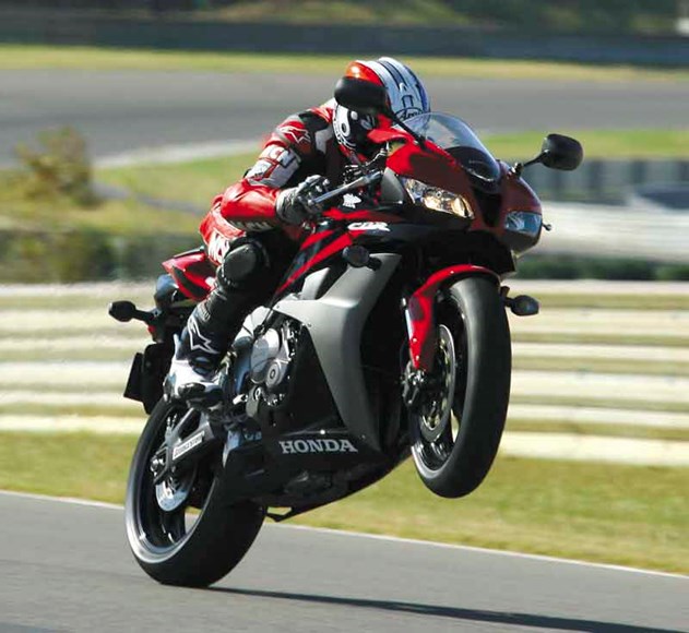 HONDA CBR600RR (2007-2008) Review | Speed, Specs & Prices