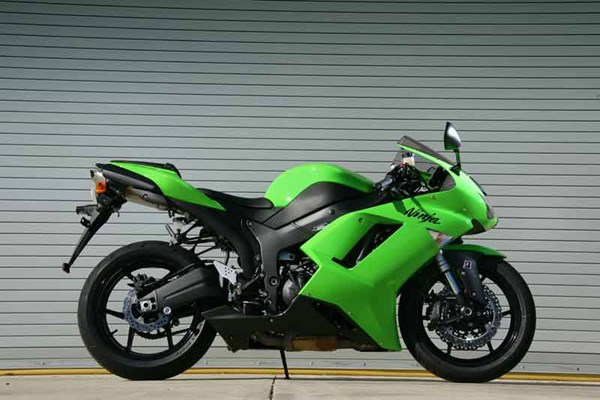 KAWASAKI ZX-6R (2007-2008) Review | Speed, Specs & Prices