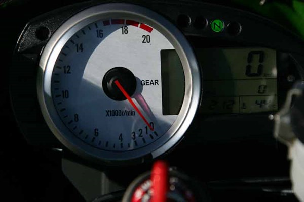 KAWASAKI ZX-6R (2007-2008) Review | Speed, Specs & Prices