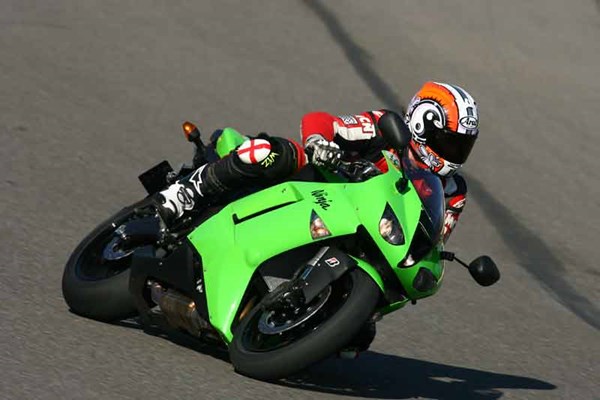 KAWASAKI ZX-6R (2007-2008) Review | Speed, Specs & Prices
