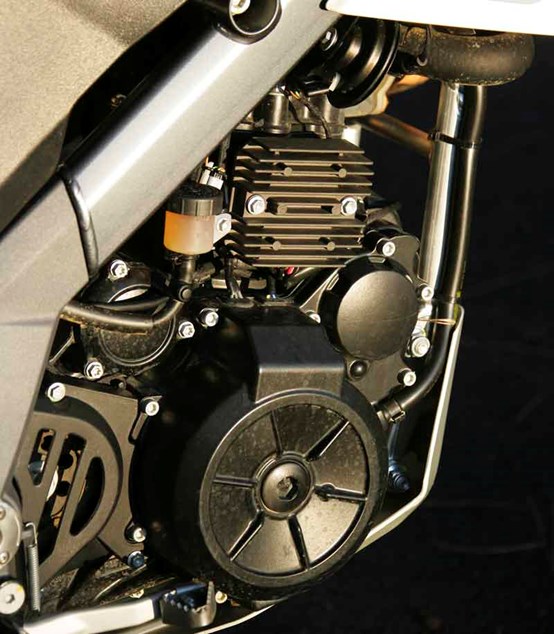 BMW G650 XCOUNTRY (2007-2012) Review | Specs & Prices