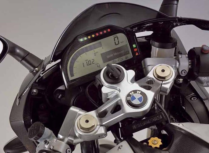 BMW HP2 SPORT (2008-2012) Review | Speed, Specs & Prices