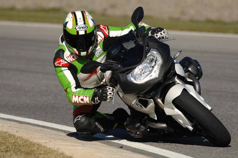 BMW HP2 SPORT (2008-2012) Review | Speed, Specs & Prices