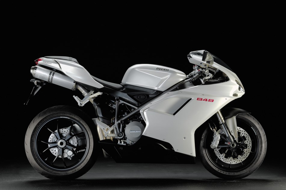 Ducati 848 (2007-2013) Review | Speed, Specs & Prices