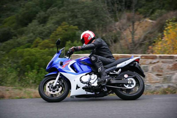 SUZUKI GSX650F (2007-2015) Review | Speed, Specs & Prices