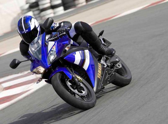 YAMAHA YZF-R125 (2008-2018) Review | Speed, Specs & Prices