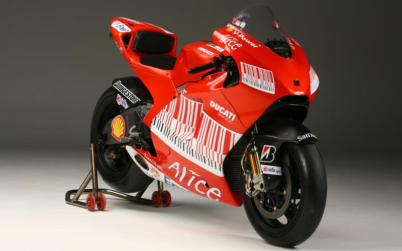 Ducati launch Stoner's carbon fibre MotoGP bike