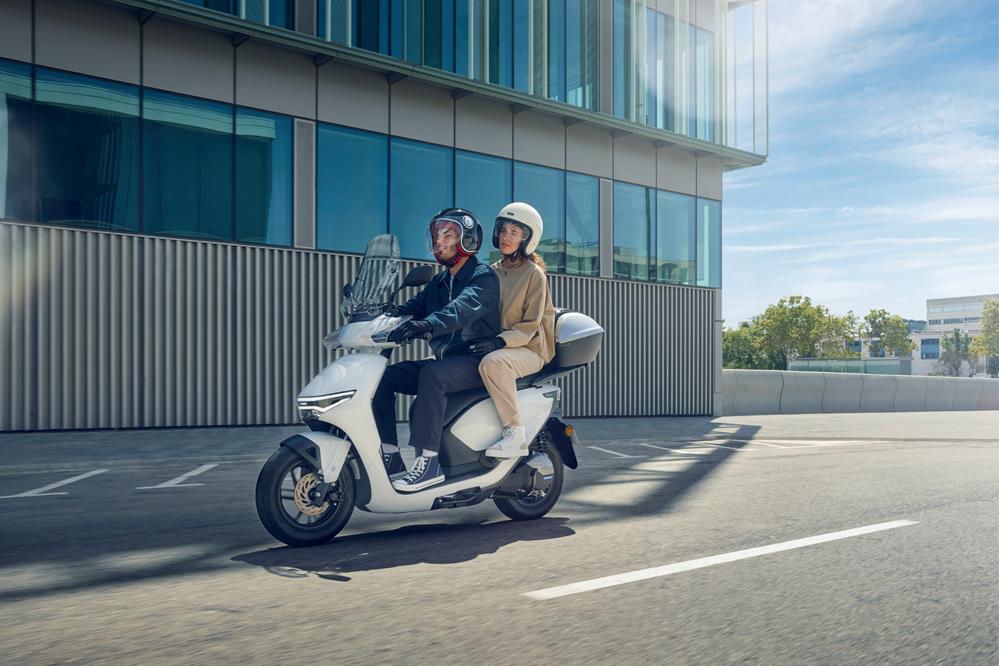 Honda RoadSync Duo could cure electric bike range anxiety