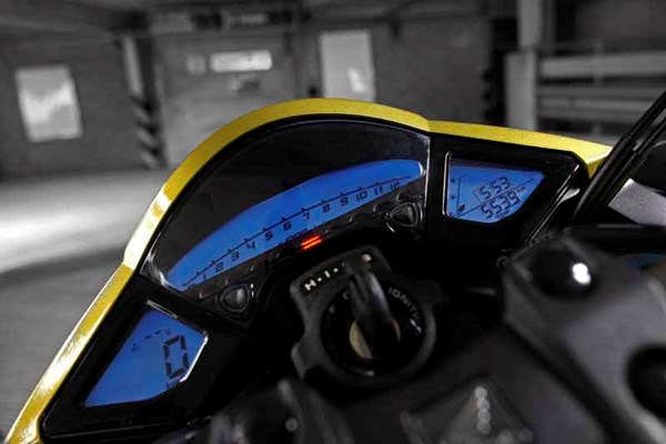 HONDA CB1000R (2008-2017) Review | Speed, Specs & Prices