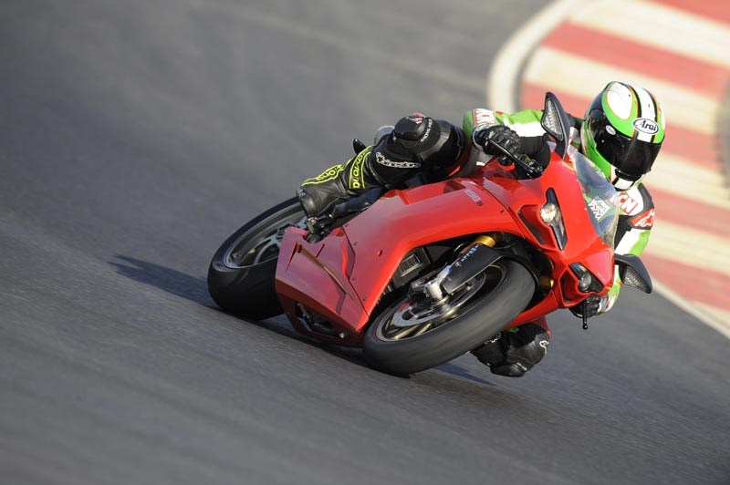 DUCATI 1198S (2008-2011) Review | Speed, Specs & Prices
