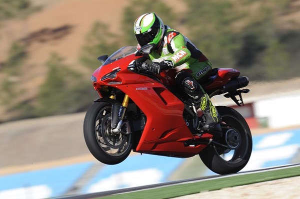 DUCATI 1198S (2008-2011) Review | Speed, Specs & Prices