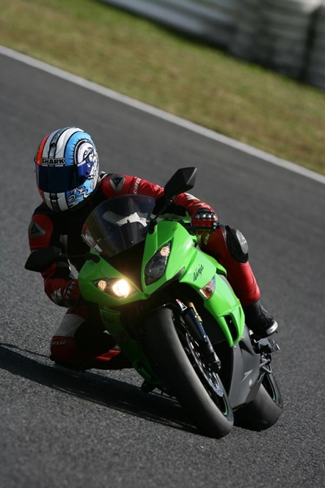 KAWASAKI ZX-6R (2009-2012) Review | Speed, Specs & Prices